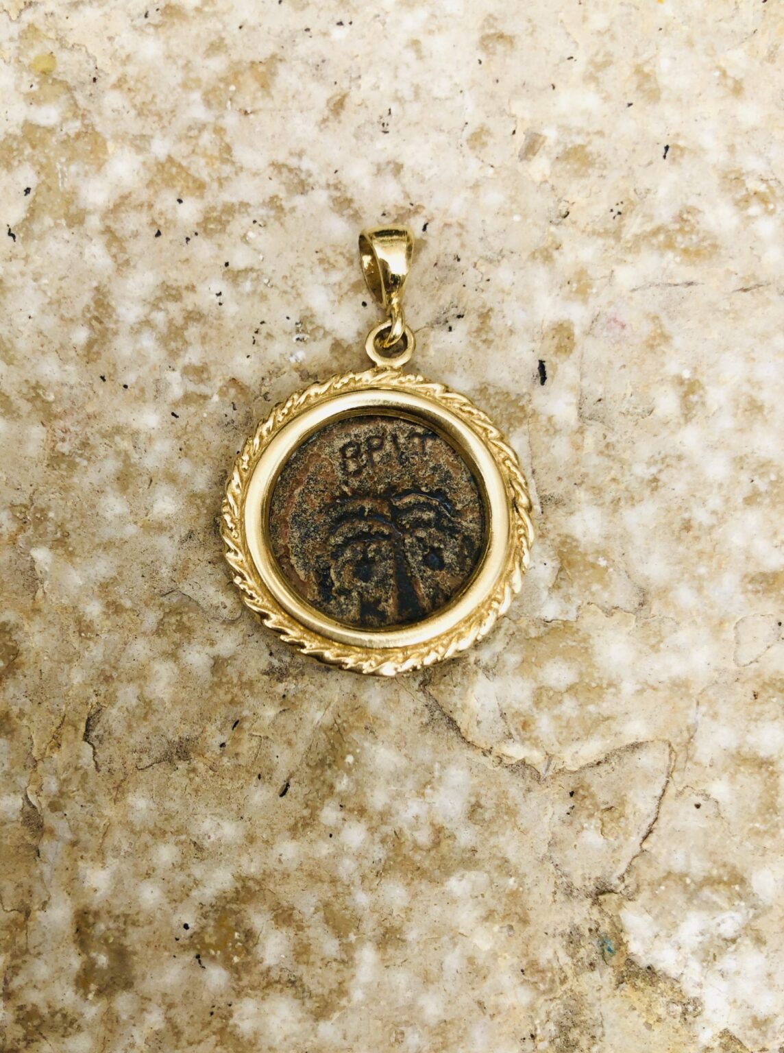 14k solid Gold Pendant with Genuine "Freedom of Zion" Coin, Authentic ...